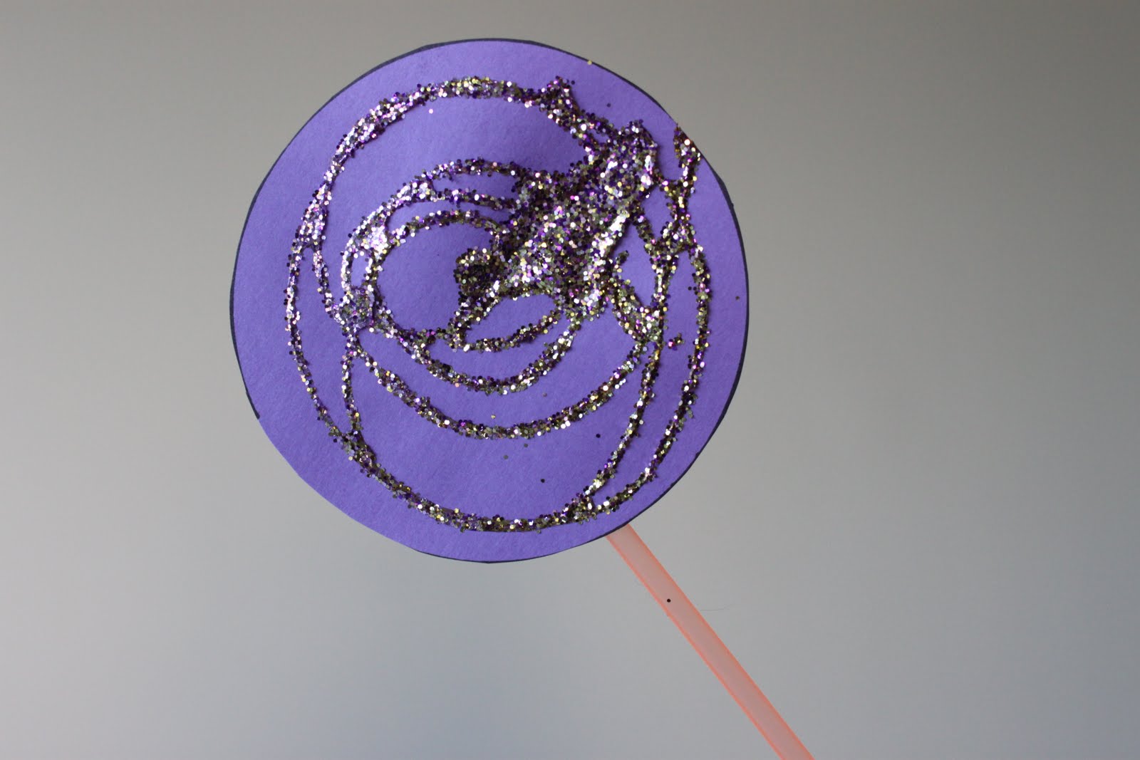 Playing House: Lollipop Craft for Toddlers