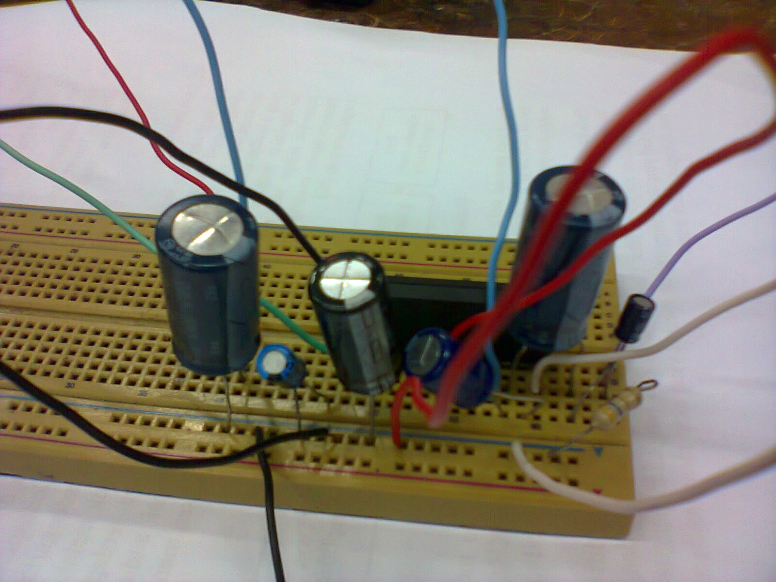 Hermawan Firdaus: Laporan Praktikum Audio Dan Radio (Penguat Daya Audio)