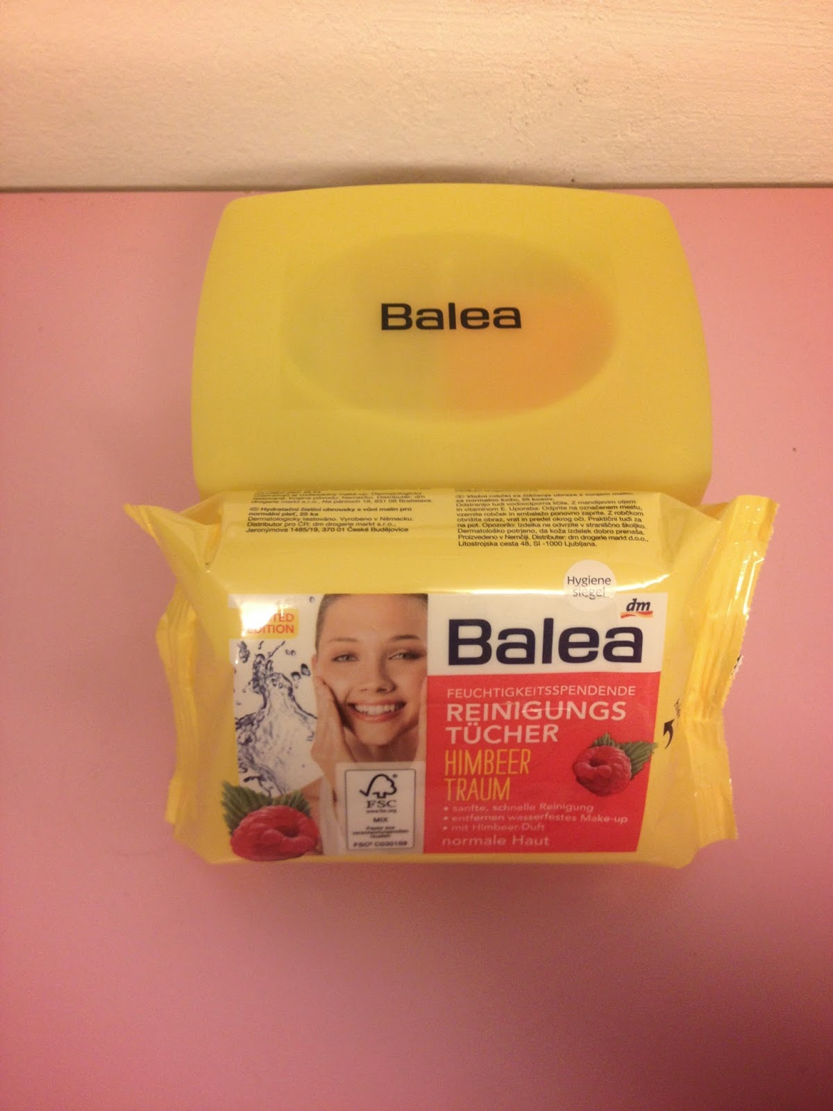 Cherry´s Beauty & Lifestyle Blog: Balea LE - Abschminktücher Himbeertraum
