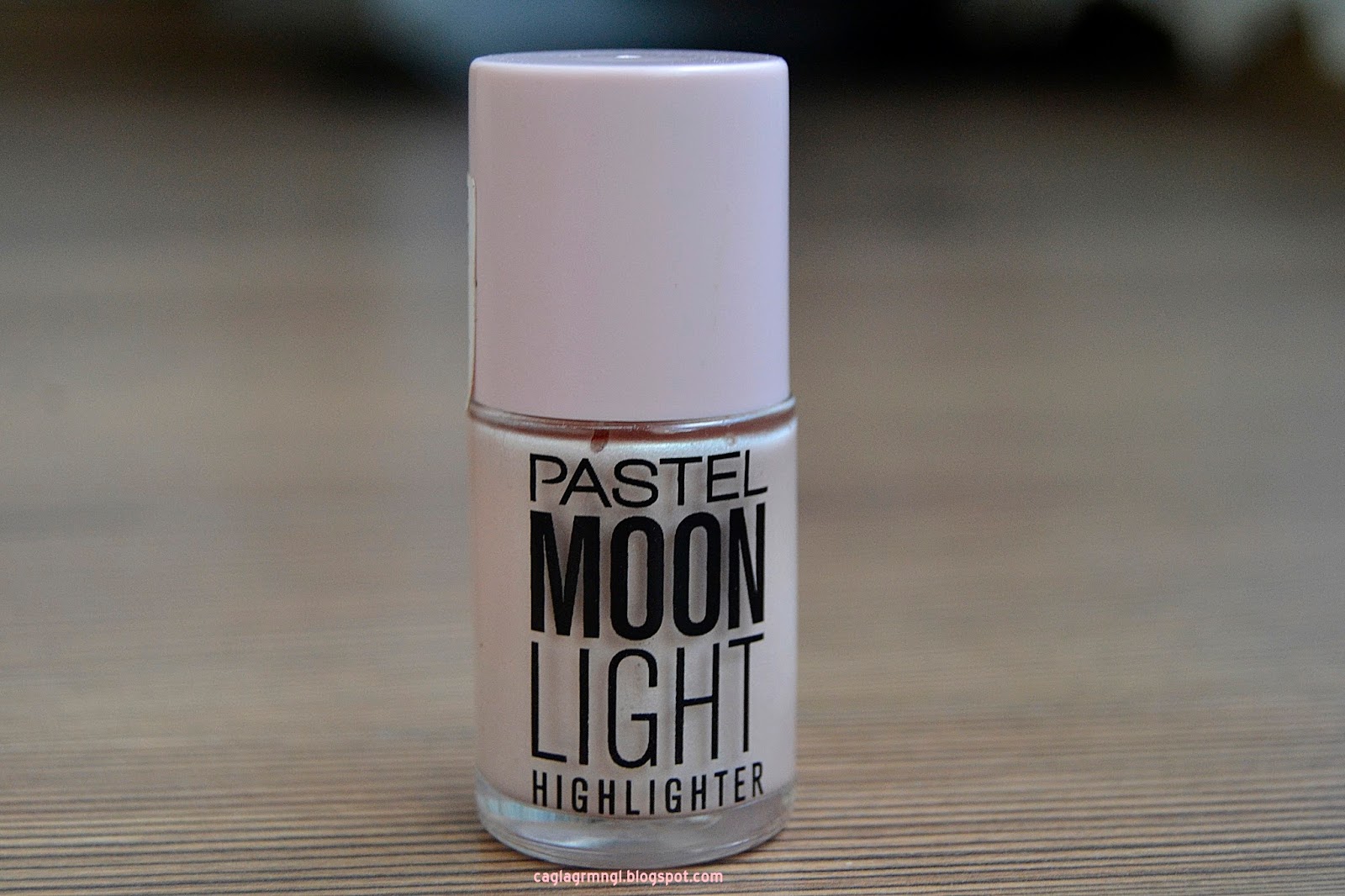Pastel Moon Light Highlighter - Cagla Görmenoglu