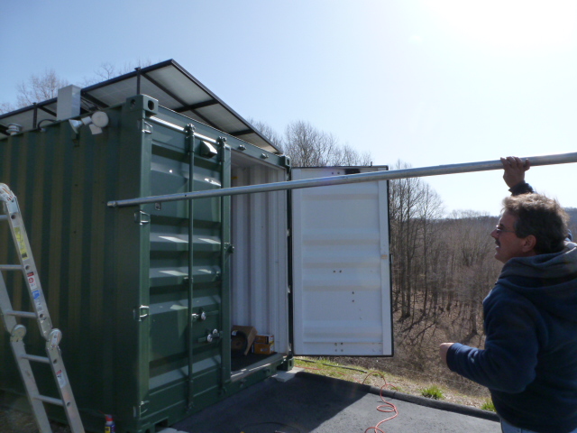 Mike and Lisa's World: Chapter 126...Installing Wind Generators On The ...