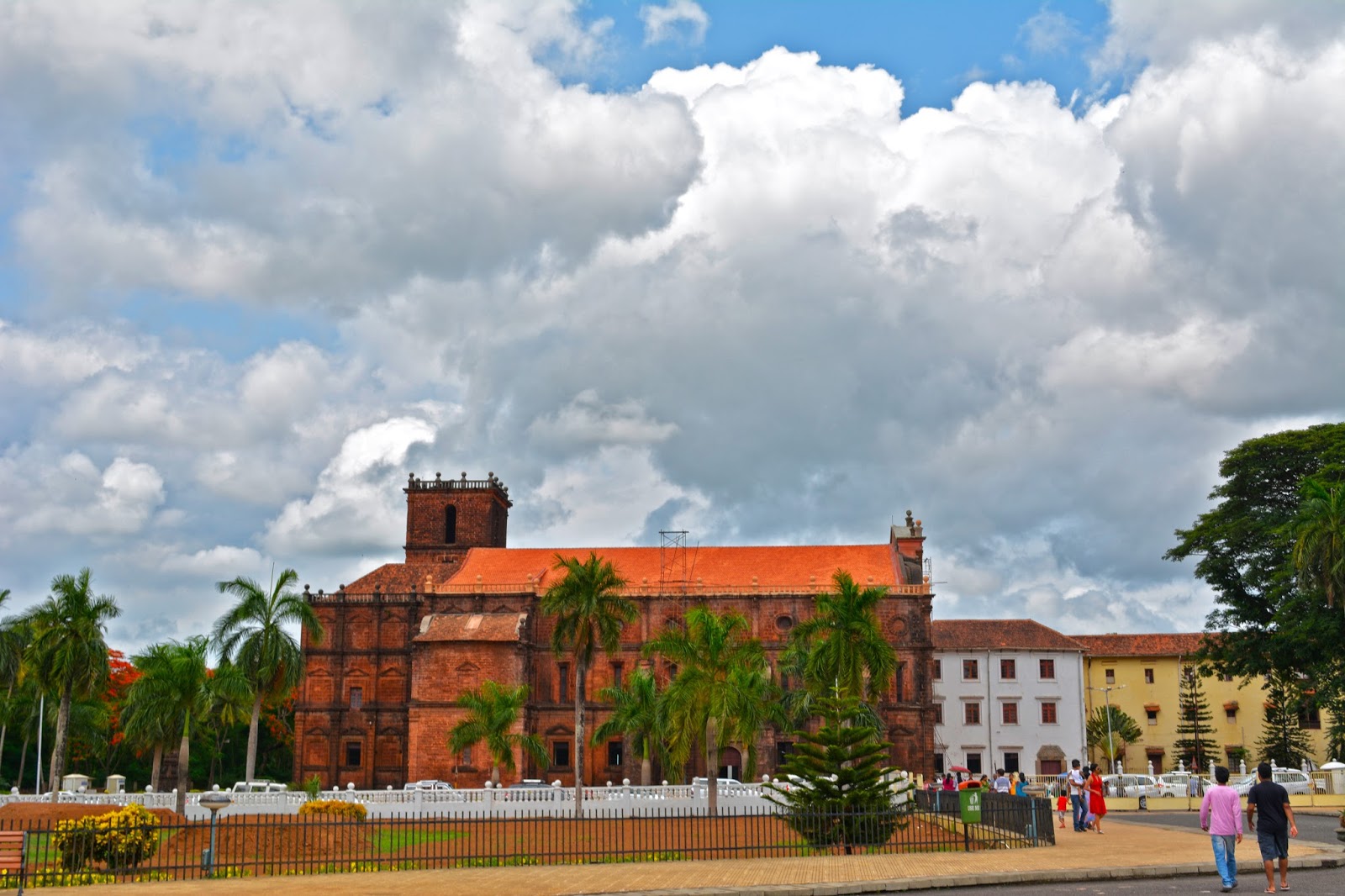 Basilica of Bom Jesus - Goa - India | Travel life journeys