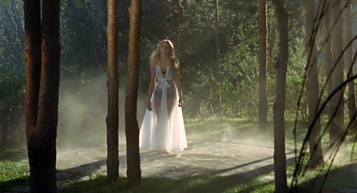 At the Mansion of Madness: Horror Rises from the Tomb (1973)