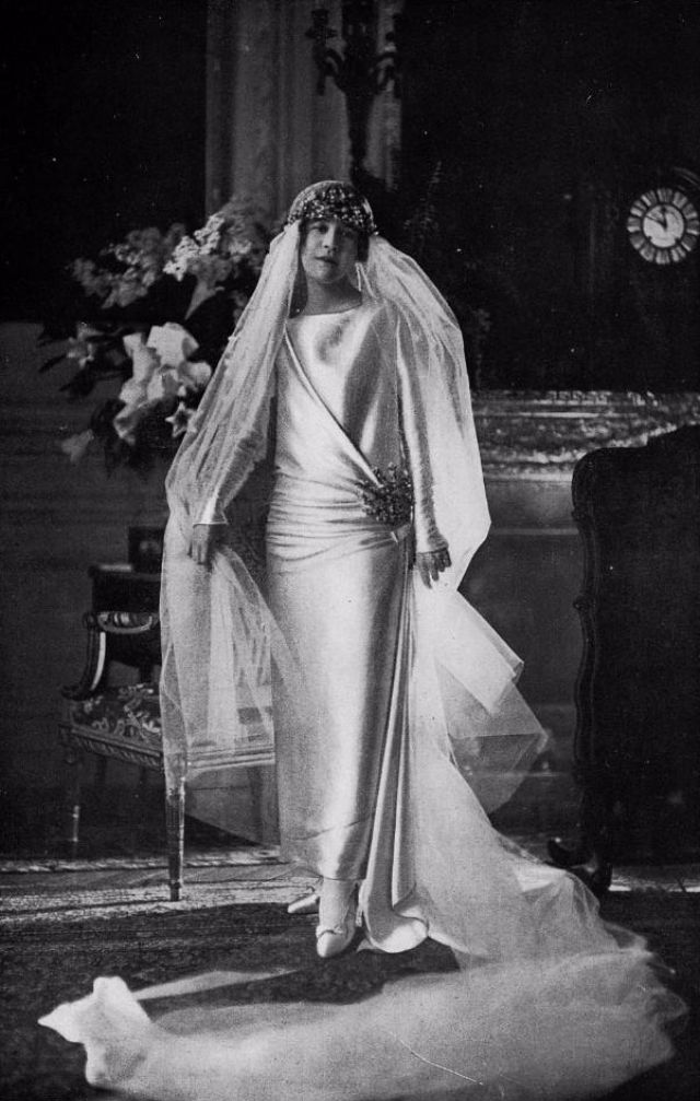 60 Beautiful Wedding Dresses You Could See in the 1920s ~ Vintage Everyday