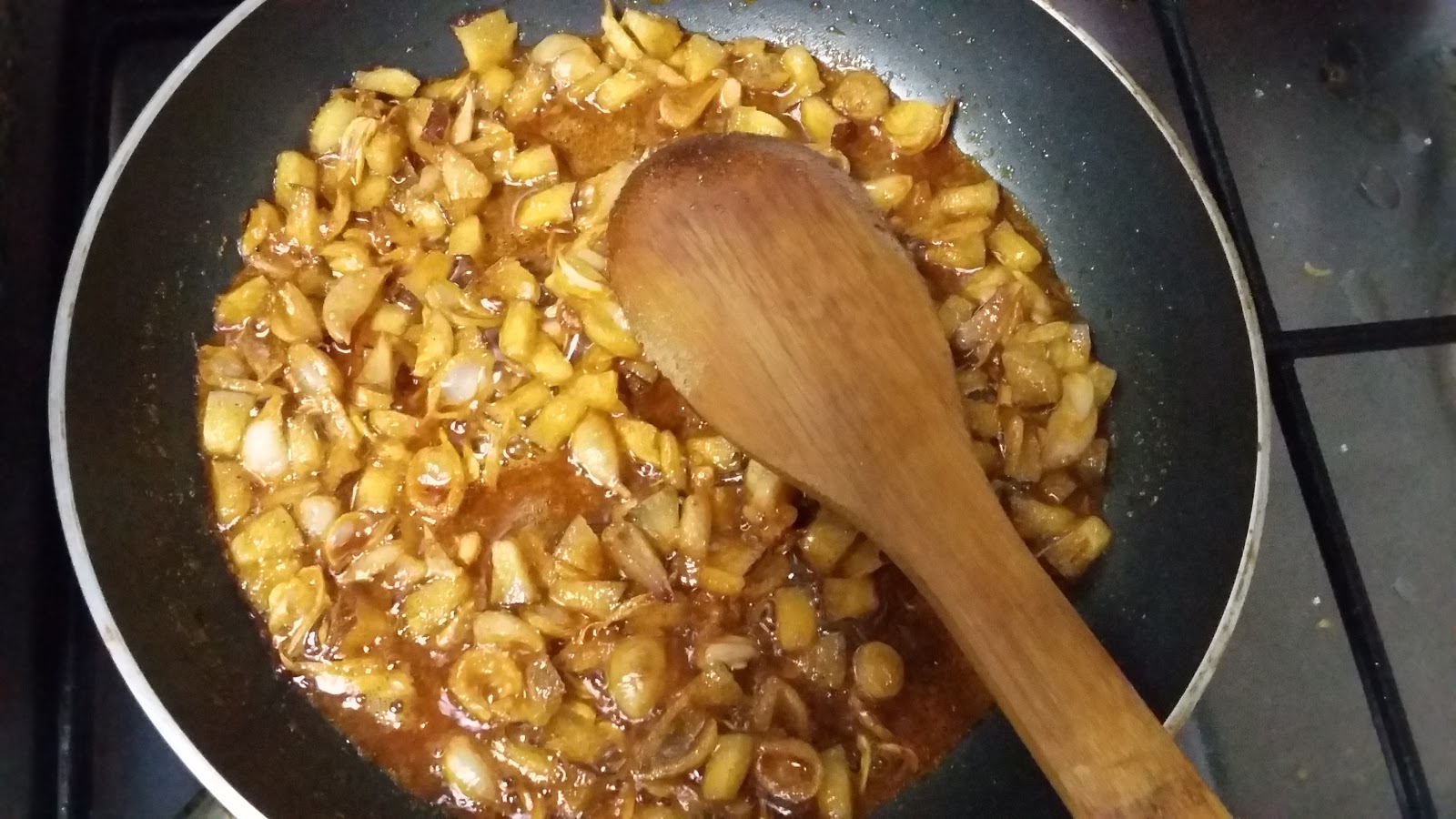 Naadan style Beef ularthu with thengakothu (Keral style Beef fry with ...