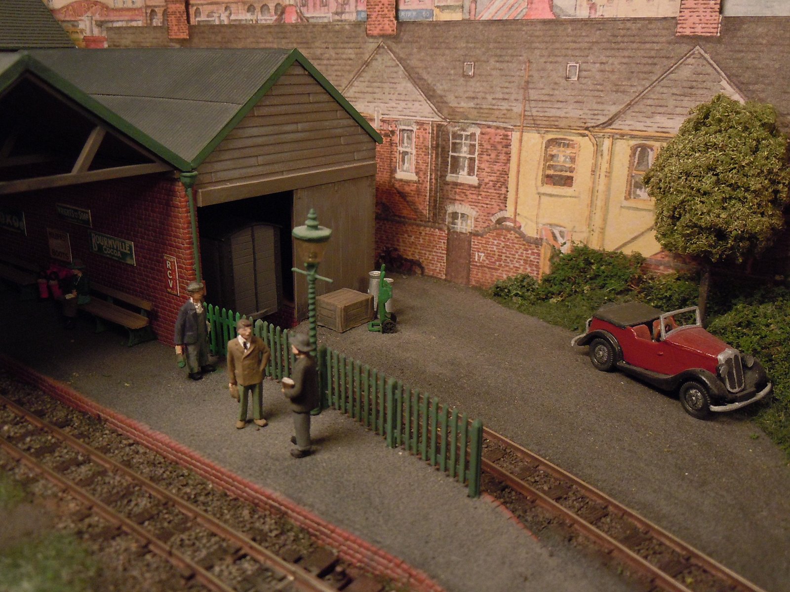 Michael's Model Railways: Awngate (009)