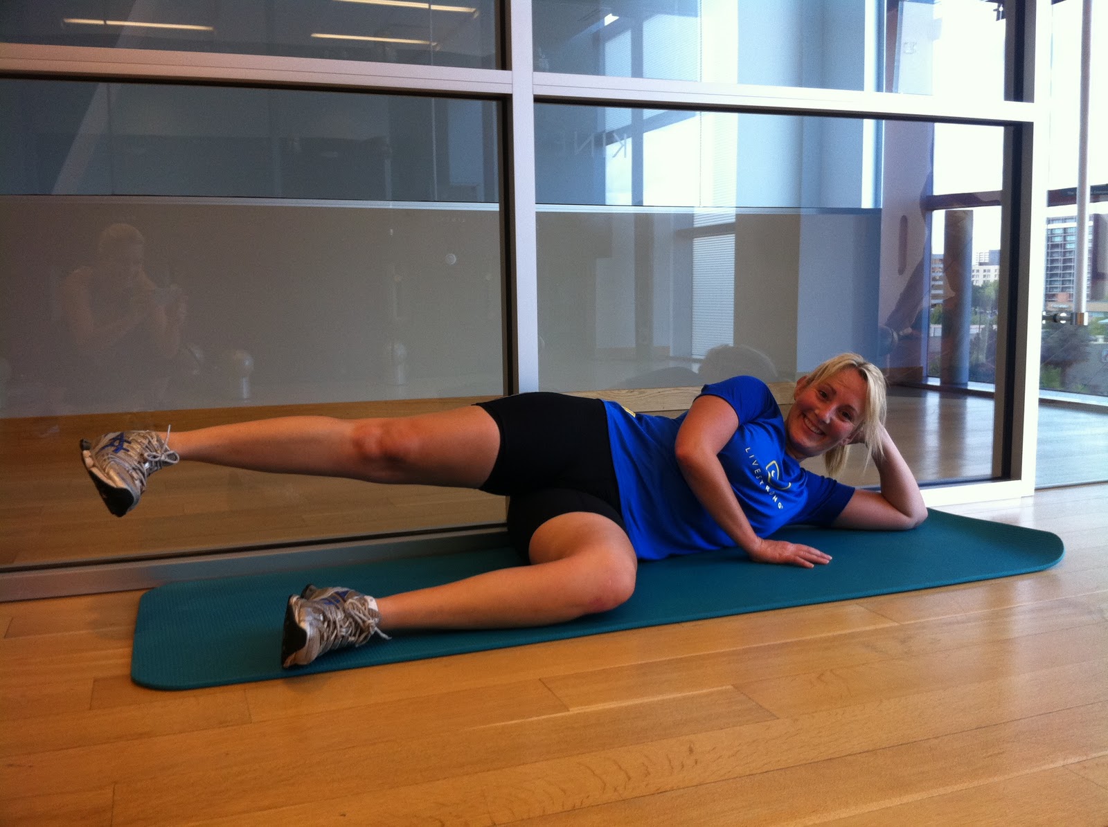 Workout Warrior Year to Forty: Sideline Leg Series