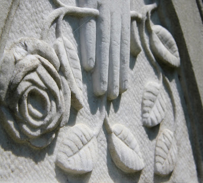 Taphophile Corner: the Rose