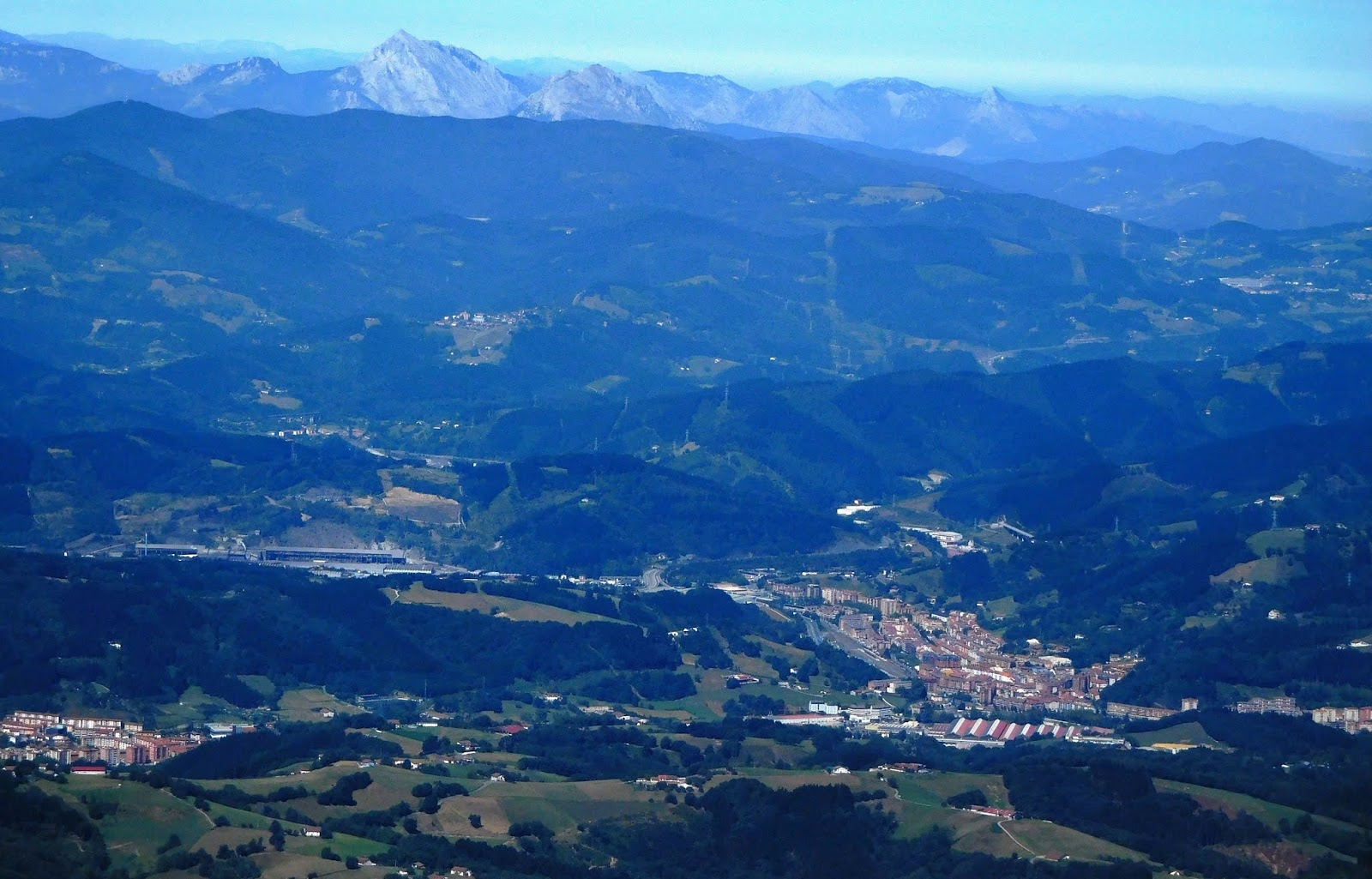 TXINDOKI / LARRUNARRI desde LARRAITZ 84