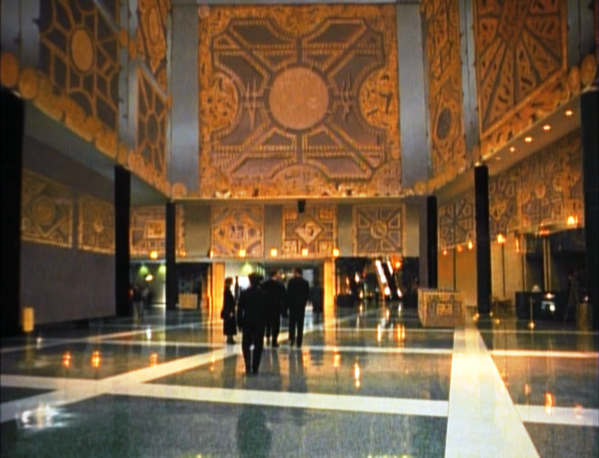 MCBASTARD'S MAUSOLEUM: DVD Review: HELLRAISER III: HELL ON EARTH (1992)