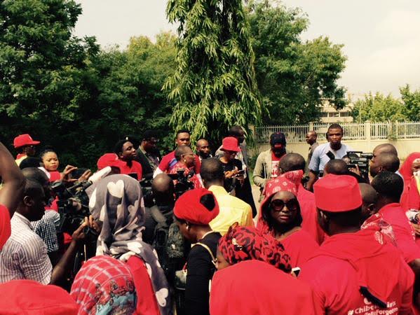 Photos: BBOG group march to presidency to see Buhari