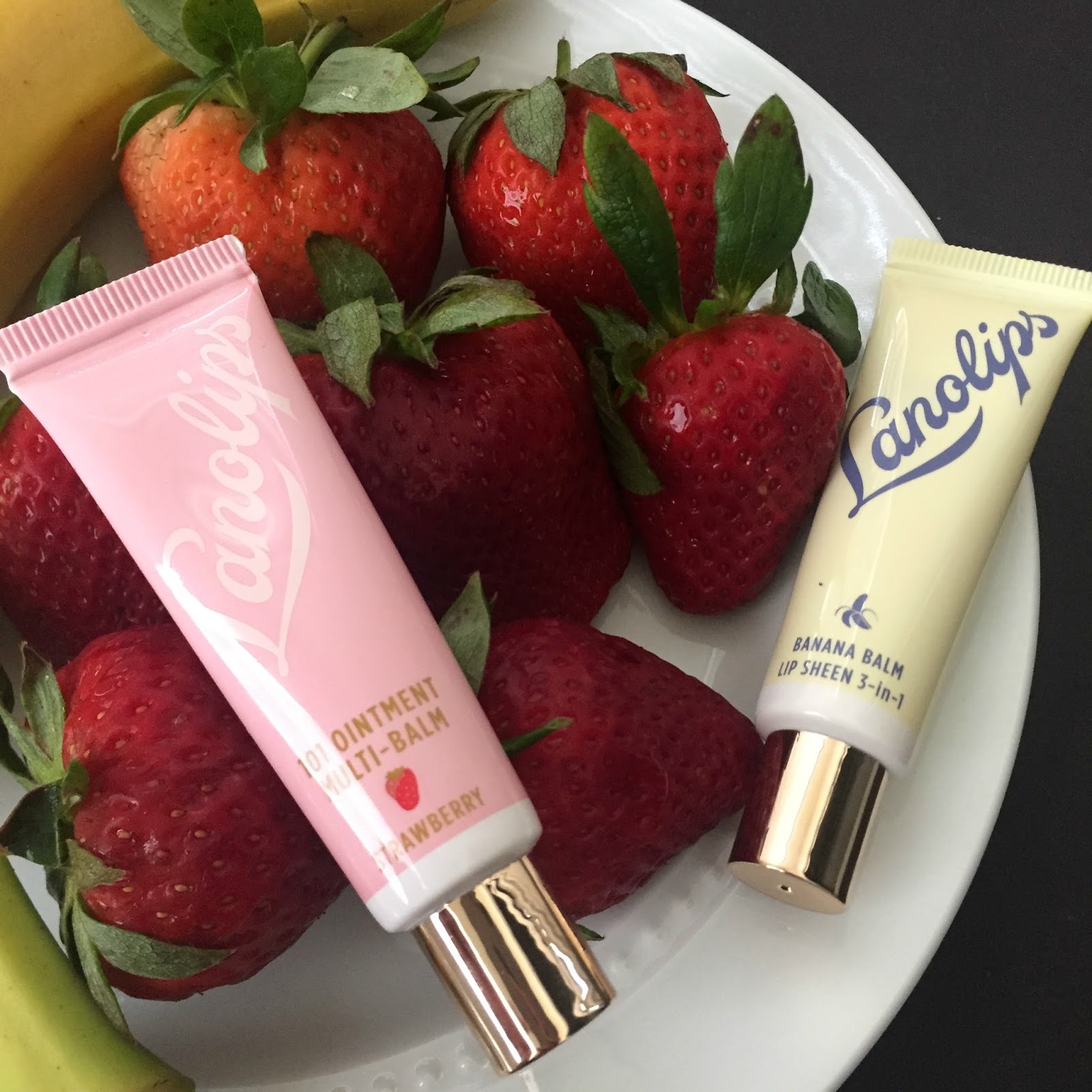 Lanolips Strawberry 101 Ointment Multi-Balm and Banana Balm Lip Sheen 3 ...
