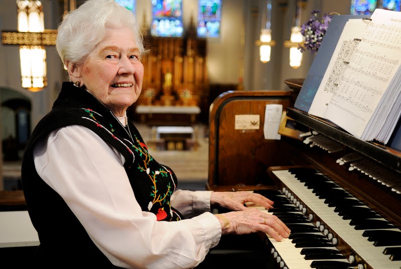 Steph's Pics: Church Organist