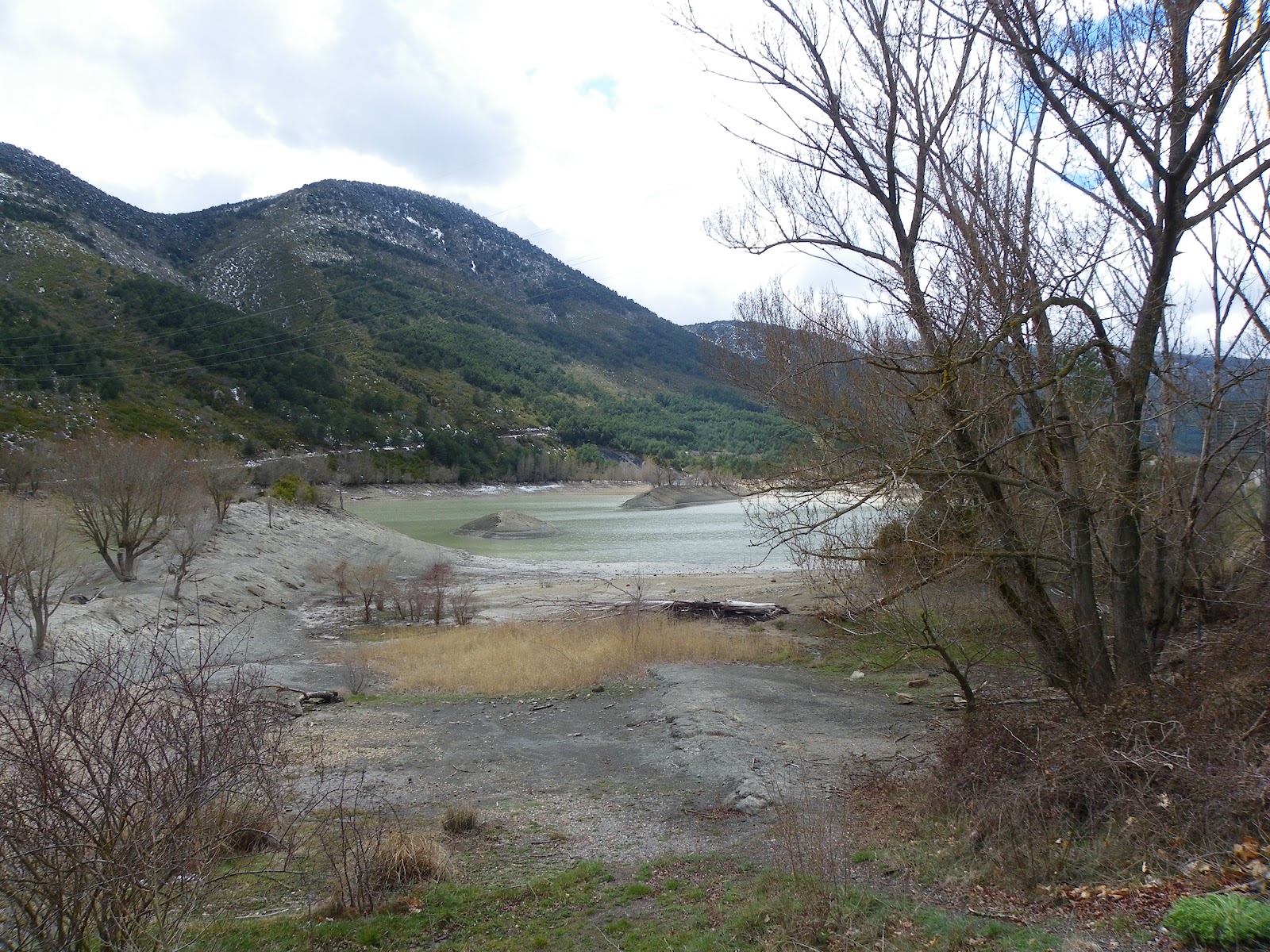 Presas y embalses: Embalse de Arguis