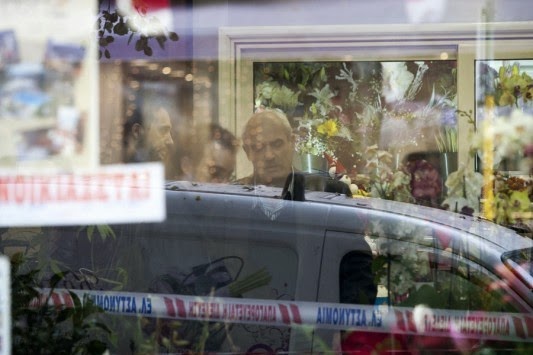 ΣΕ ΣΟΒΑΡΗ ΚΑΤΑΣΤΑΣΗ Η ΑΤΥΧΗ ΓΥΝΑΙΚΑ ΠΟΥ ΠΥΡΟΒΟΛΗΘΗΚΕ ΣΤΟ ΚΕΦΑΛΙ ΑΠΟ ΤΟΝ ...