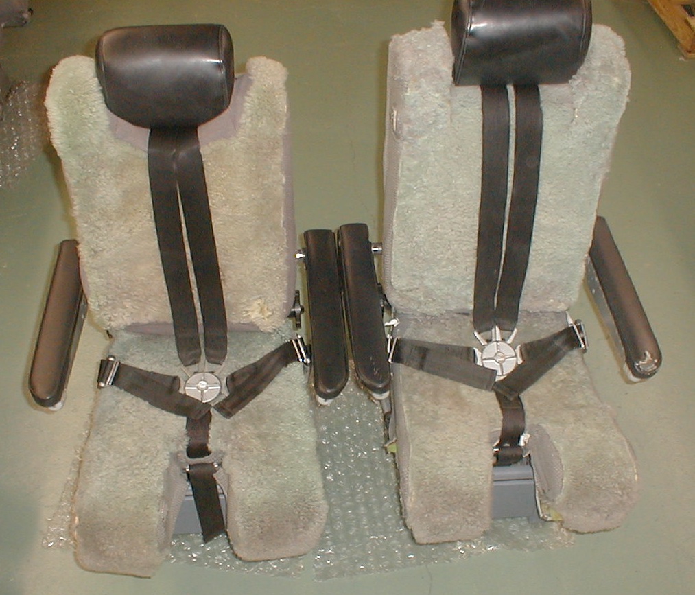 737NGX Project: 16: Flight Crew Seats (capt/first officer/jump seat)