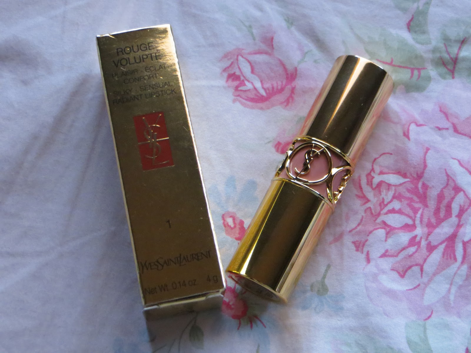 AtomicNony ♥: Yves Saint Laurent Rouge Volupté 1 Nude Beige