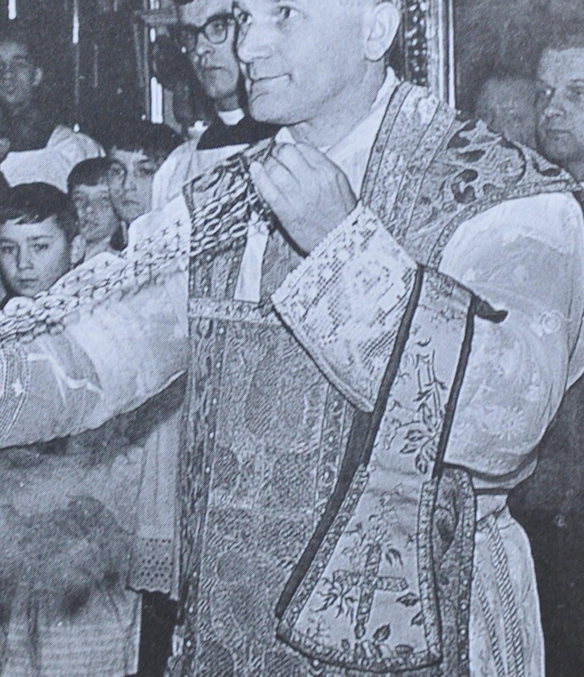 Orbis Catholicus Secundus: Sacred Maniple