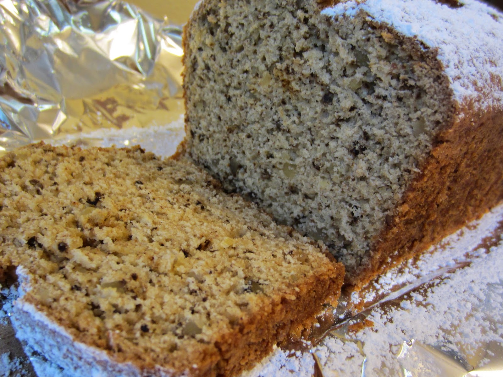 My Patchwork Quilt: APPLESAUCE NUT BREAD