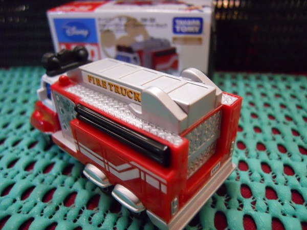 Dexters Diecasts (DexDC): Tomica Disney DM32 ~ Mickey's Fire Truck