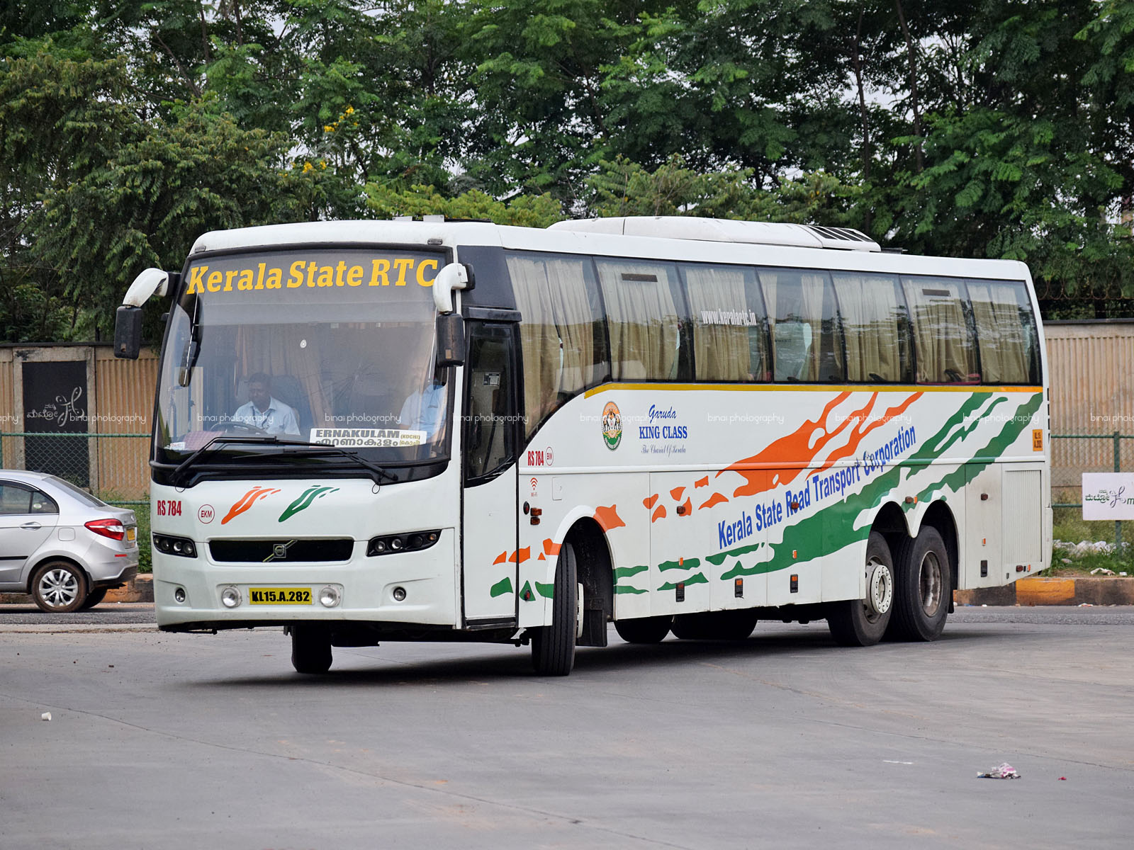 Ernakulam to Bengaluru: KSRTC Garuda King Class Volvo B9R