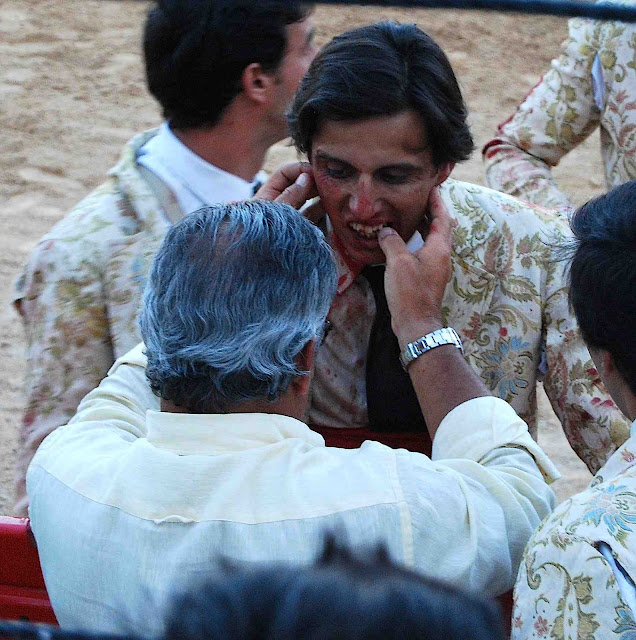 Farpas Blogue: Vasco Pinto já se encontra em repouso em casa