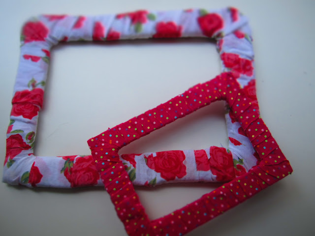 Bee's And San's: DIY : Fabric Wrapped Frames
