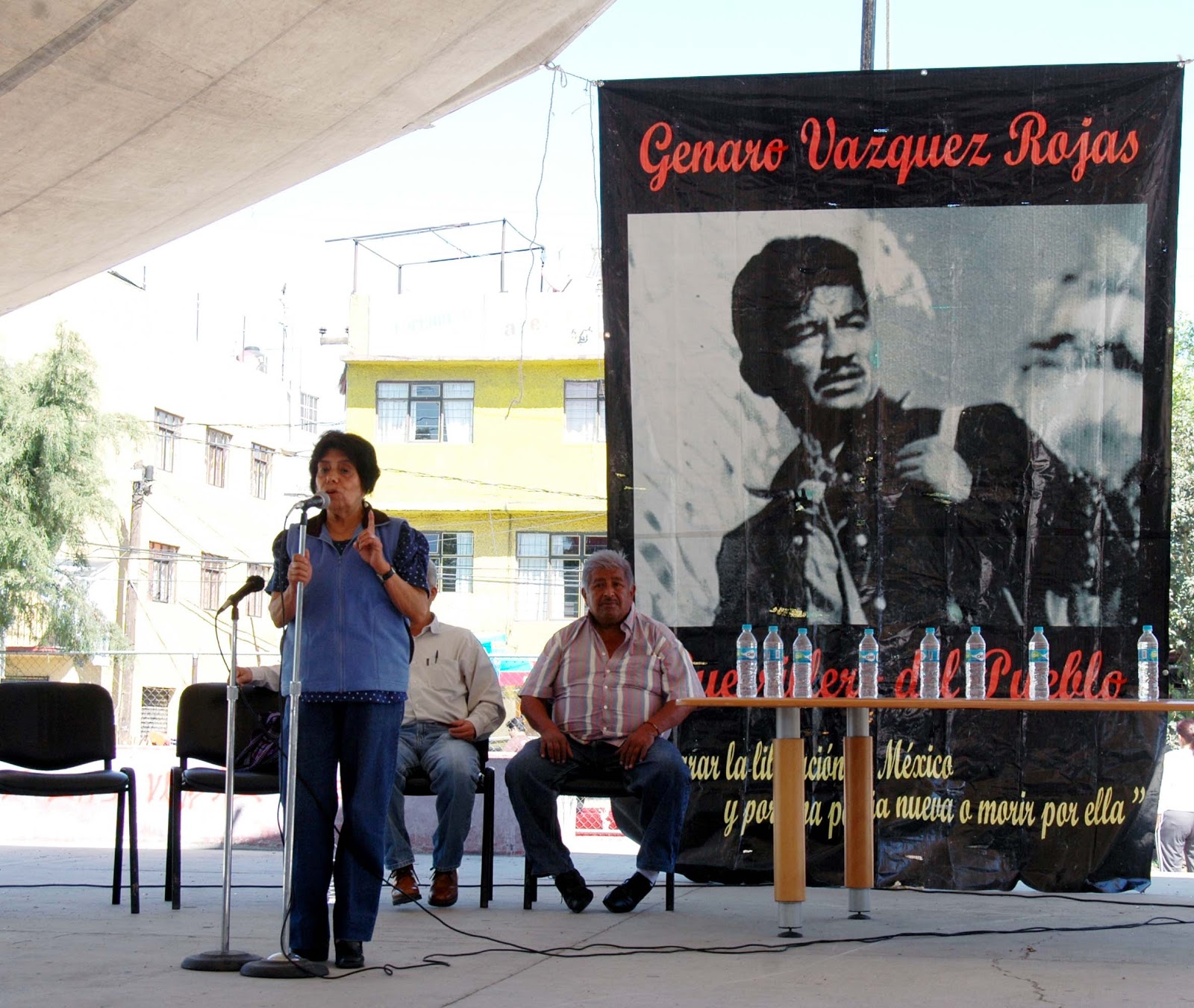 IMAGENES: Homenaje a Genaro Vazquez Rojas en el Campamento 2 de Octubre