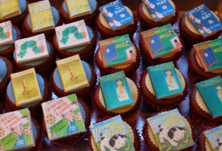 Tammy's Frosted Memories: Wafer Paper Mini Book Tutorial