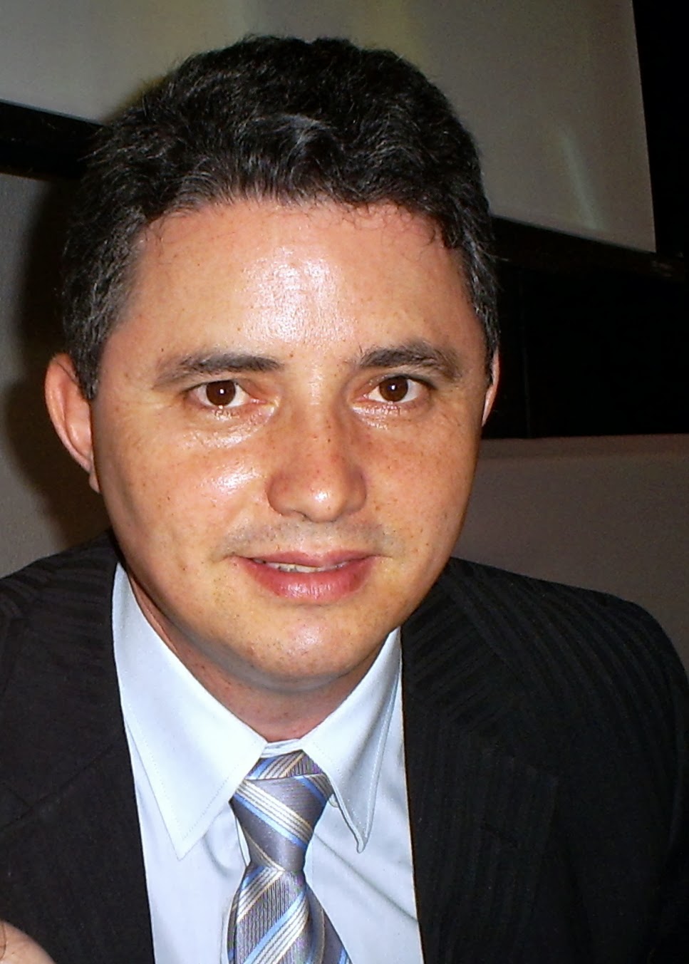 Vamos parabenizar o professor Carlos Alberto Schultz Veloso que está de ...