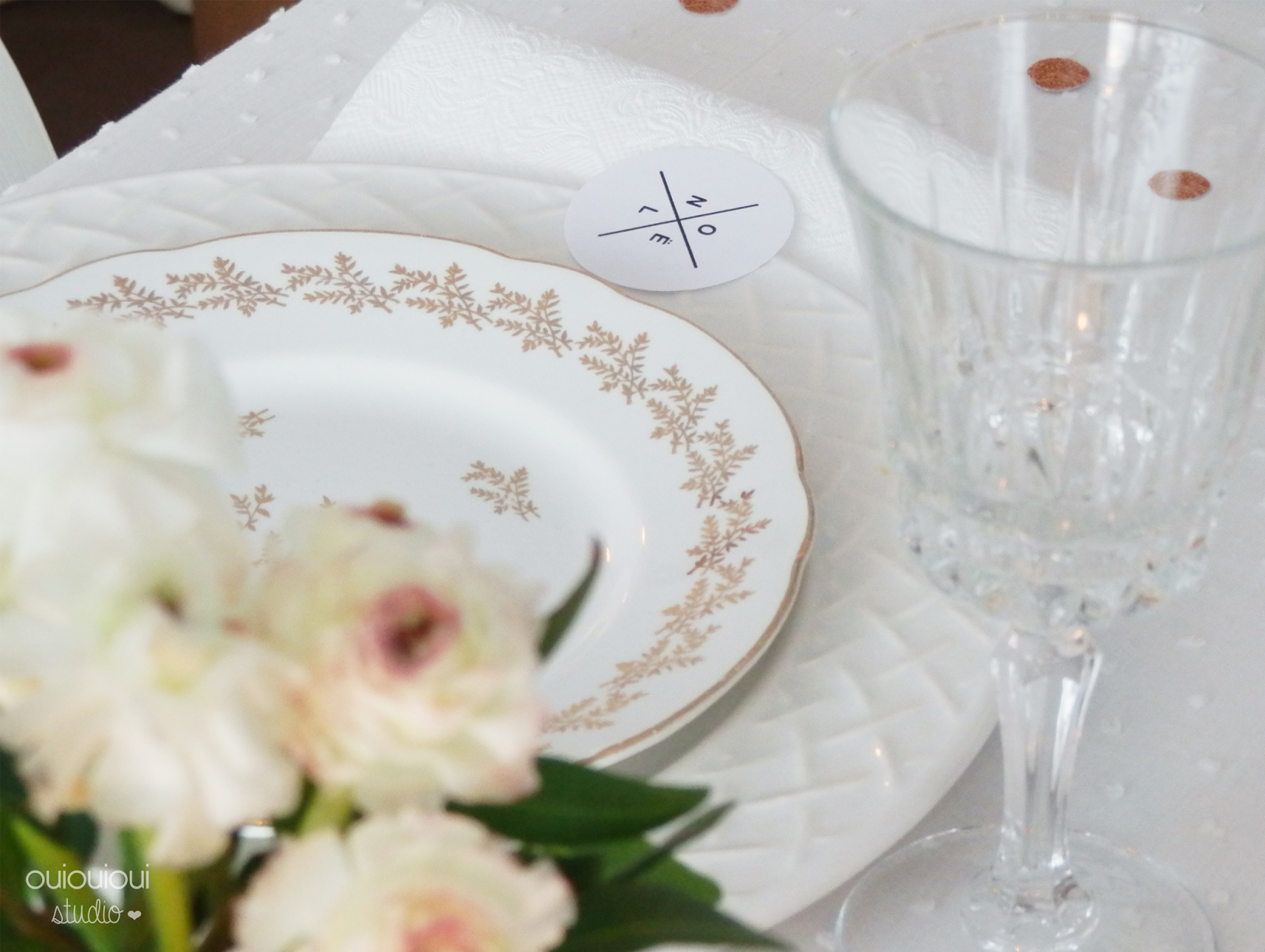 OUI OUI OUI studio: UNE TABLE DE FÊTE POUR UN NOËL EN OR