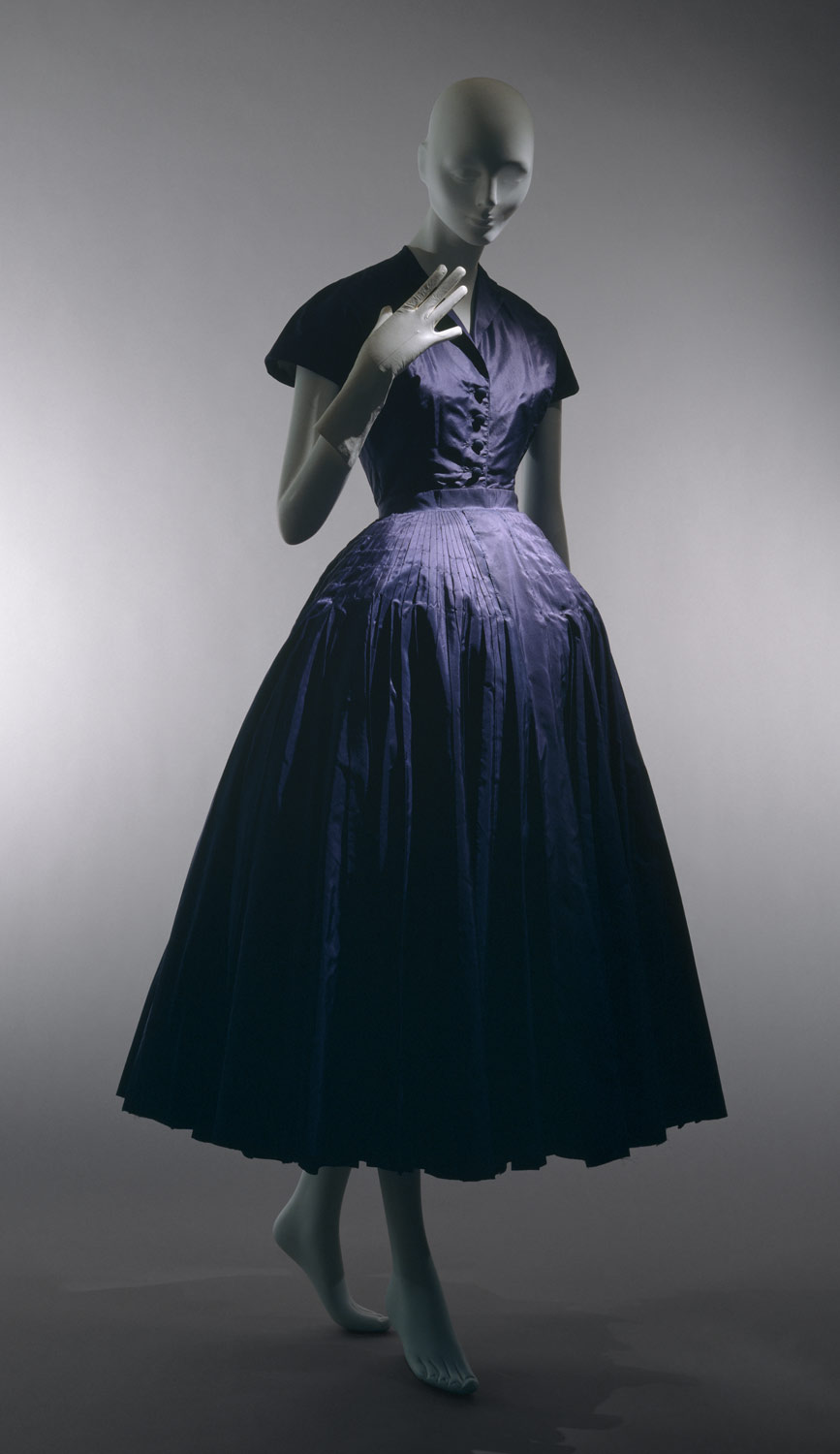 All that dress: Christian Dior - ``Corolle``