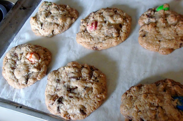 zsuzsa is in the kitchen: LIV’S CRAZY COOKIES!
