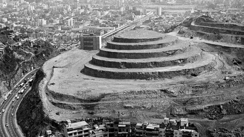 Historical Photographs of the Construction of El Helicoide, an Icon of ...