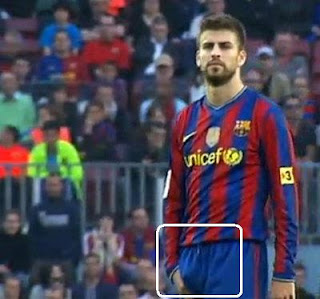TELEMINA: El piquetón de Piqué en Cuore y en más fotos.