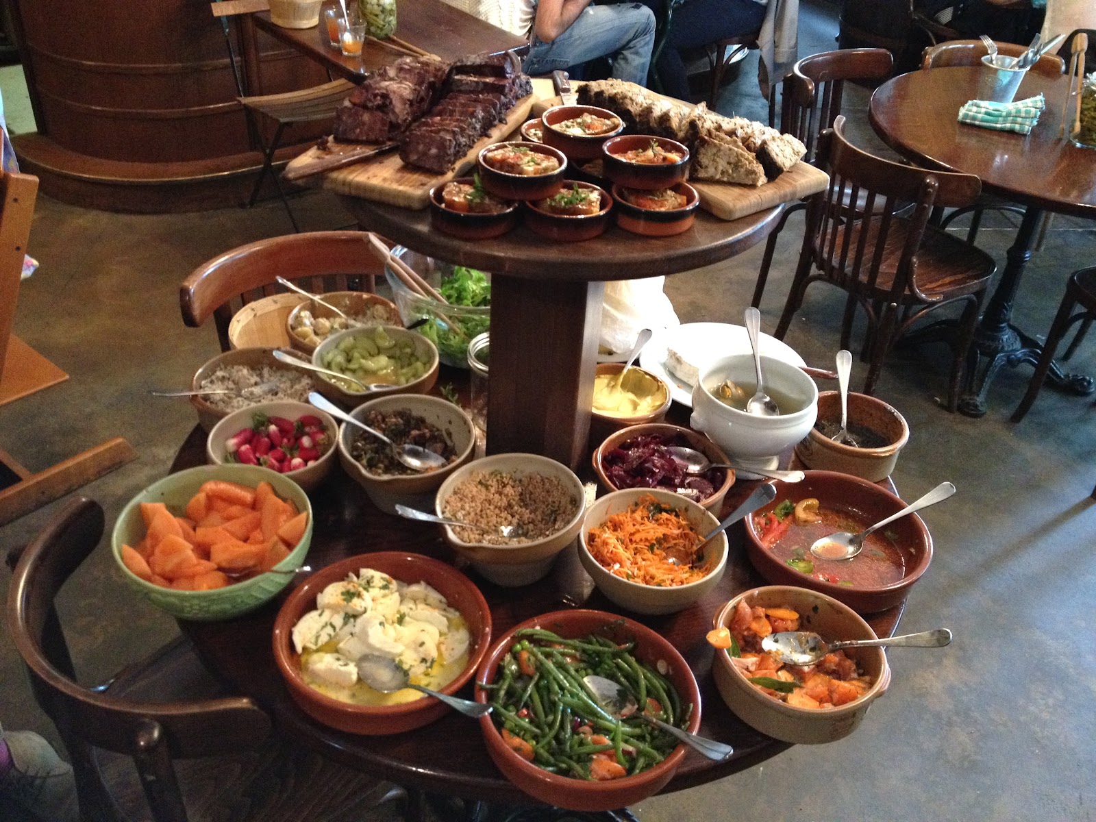 not drinking poison in paris: the spirit of brunch: chez casimir, 75010