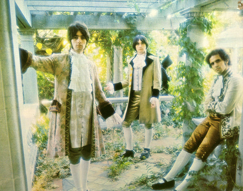 Over the wall: The Left Banke - Walk Away Renee/Pretty Ballerina