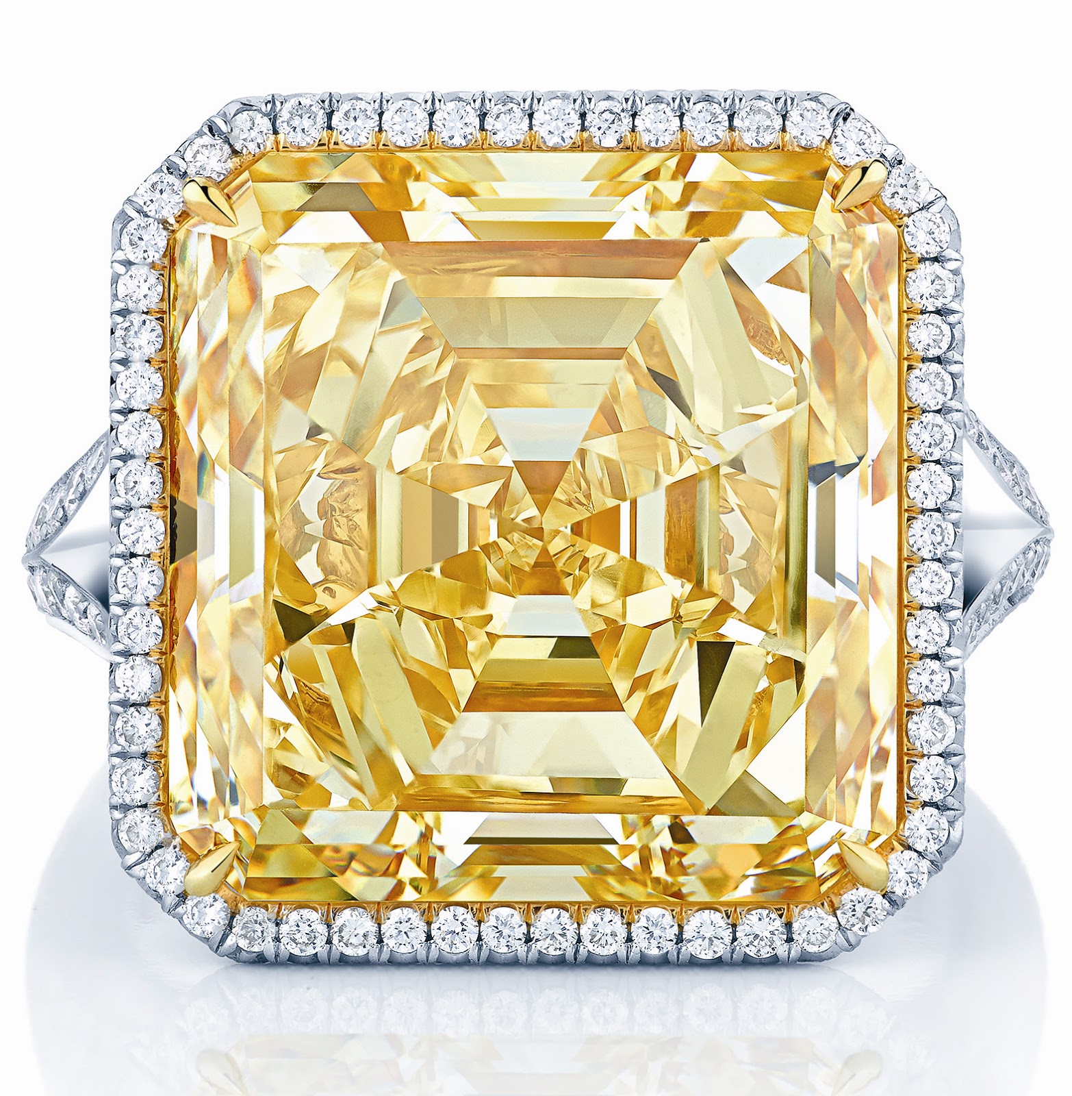 Jewelry News Network: Birks Unveils 16-Carat Fancy Yellow Diamond