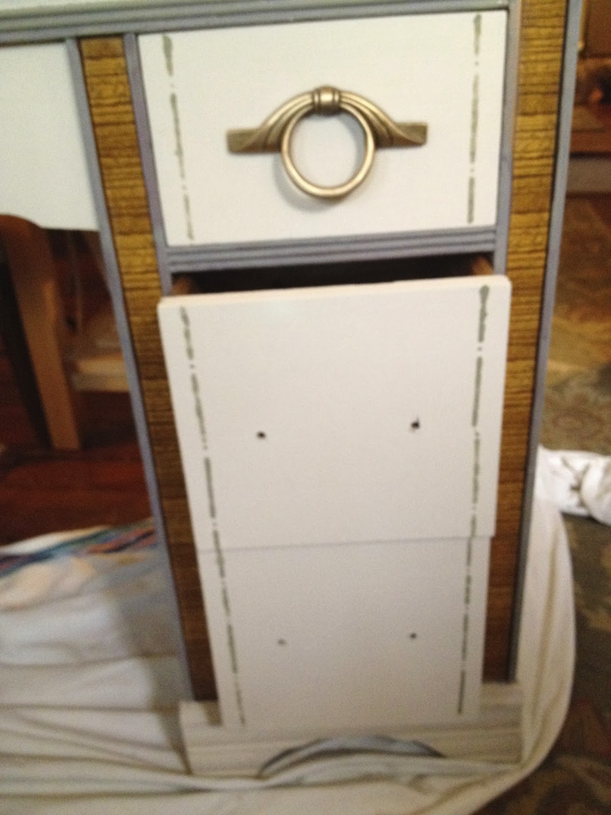 SheShe, The Home Magician: Deco Waterfall Vanity Makeover