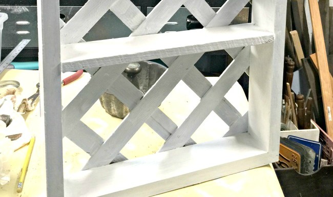 How to Build a Rustic Lattice Backed Display Shelf