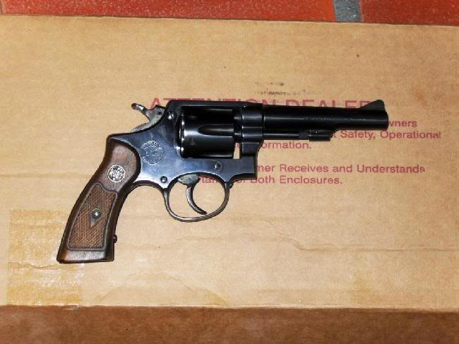 Armas de Fuego Colombia: EL RUBY EXTRA CALIBRE .32 LARGO.