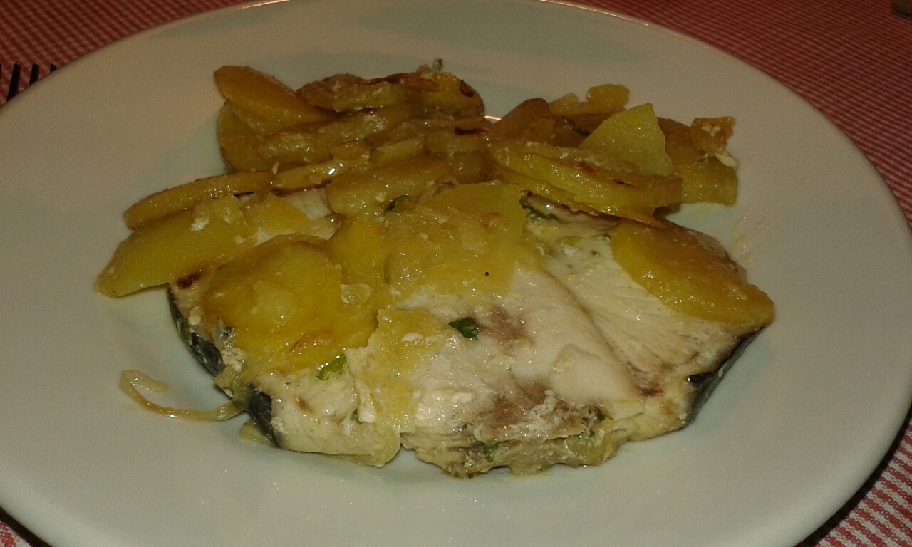 cucinaconemidio: PESCE SPADA CON PATATE