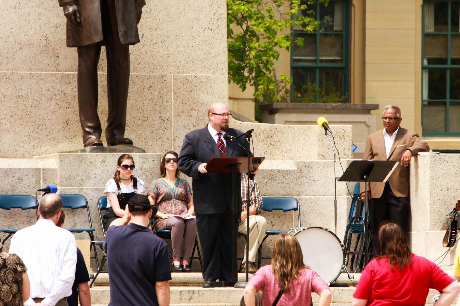 RESONATE: MIRACLE IN SPRINGFIELD, IL. ON NATIONAL DAY OF PRAYER 2013!