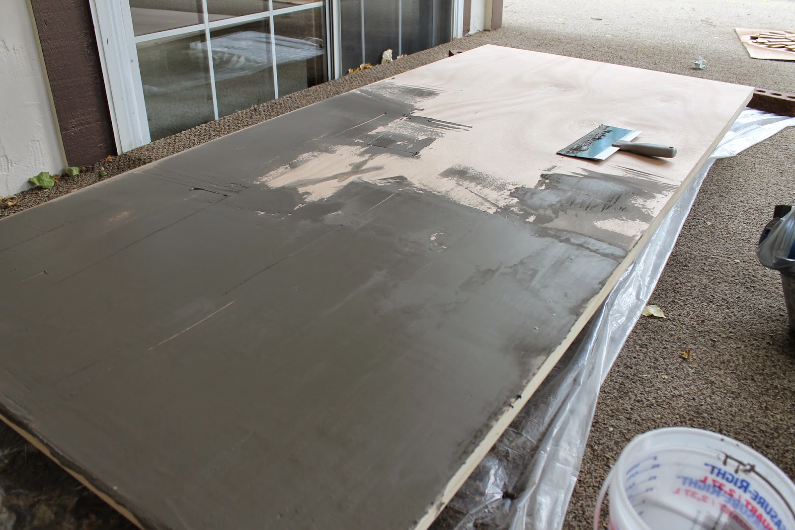 Wonderfully Made: DIY Concrete Desktop