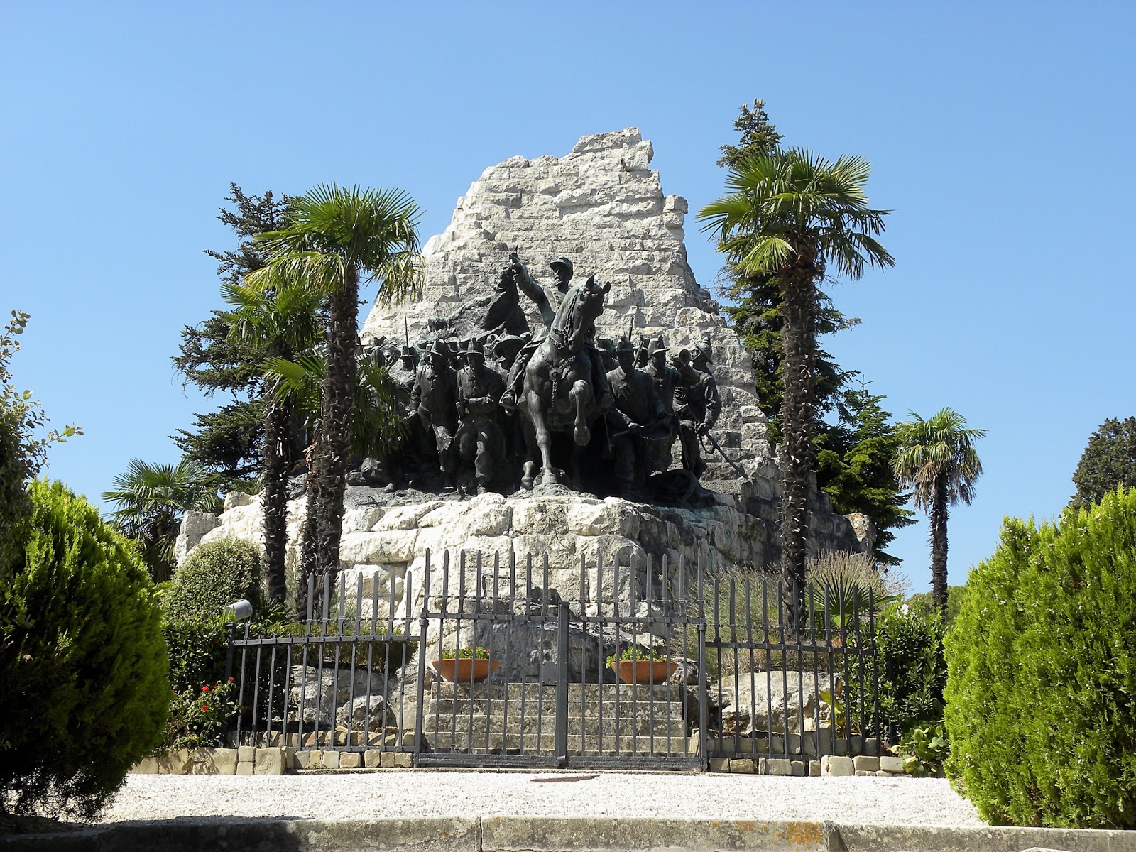 Castelfidardo ( AN ), capitale italiana della fisarmonica - THE MARCHE ...