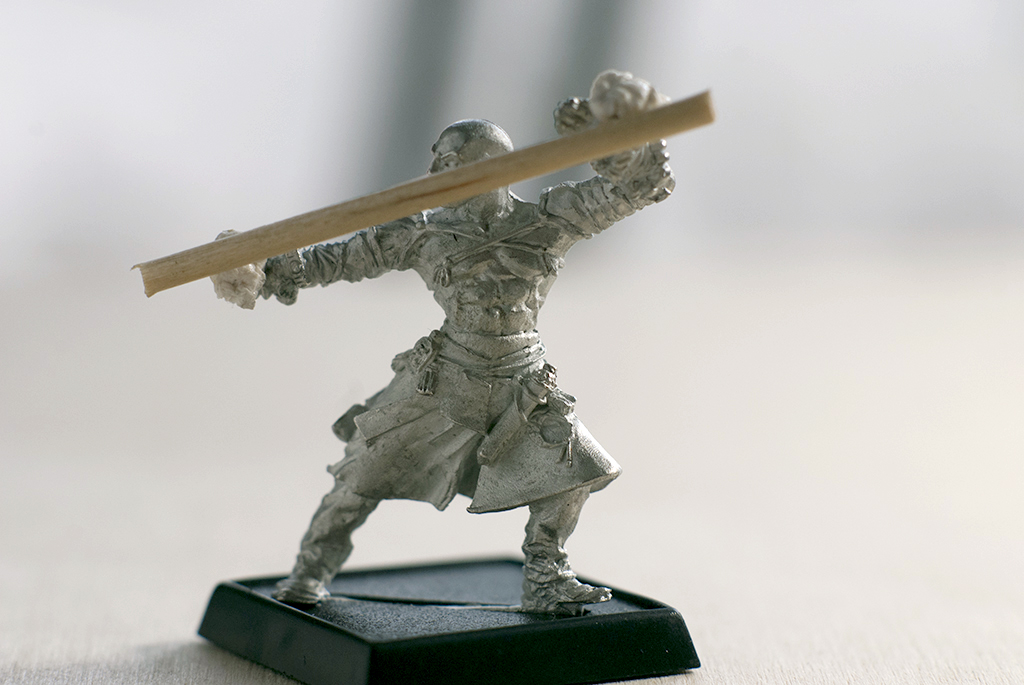 28mm Sajan Iconic Monk: Hand Surgery Conversion