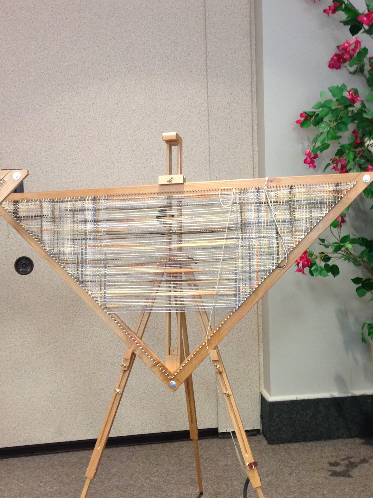 DCWS: Tri-Loom Weaving