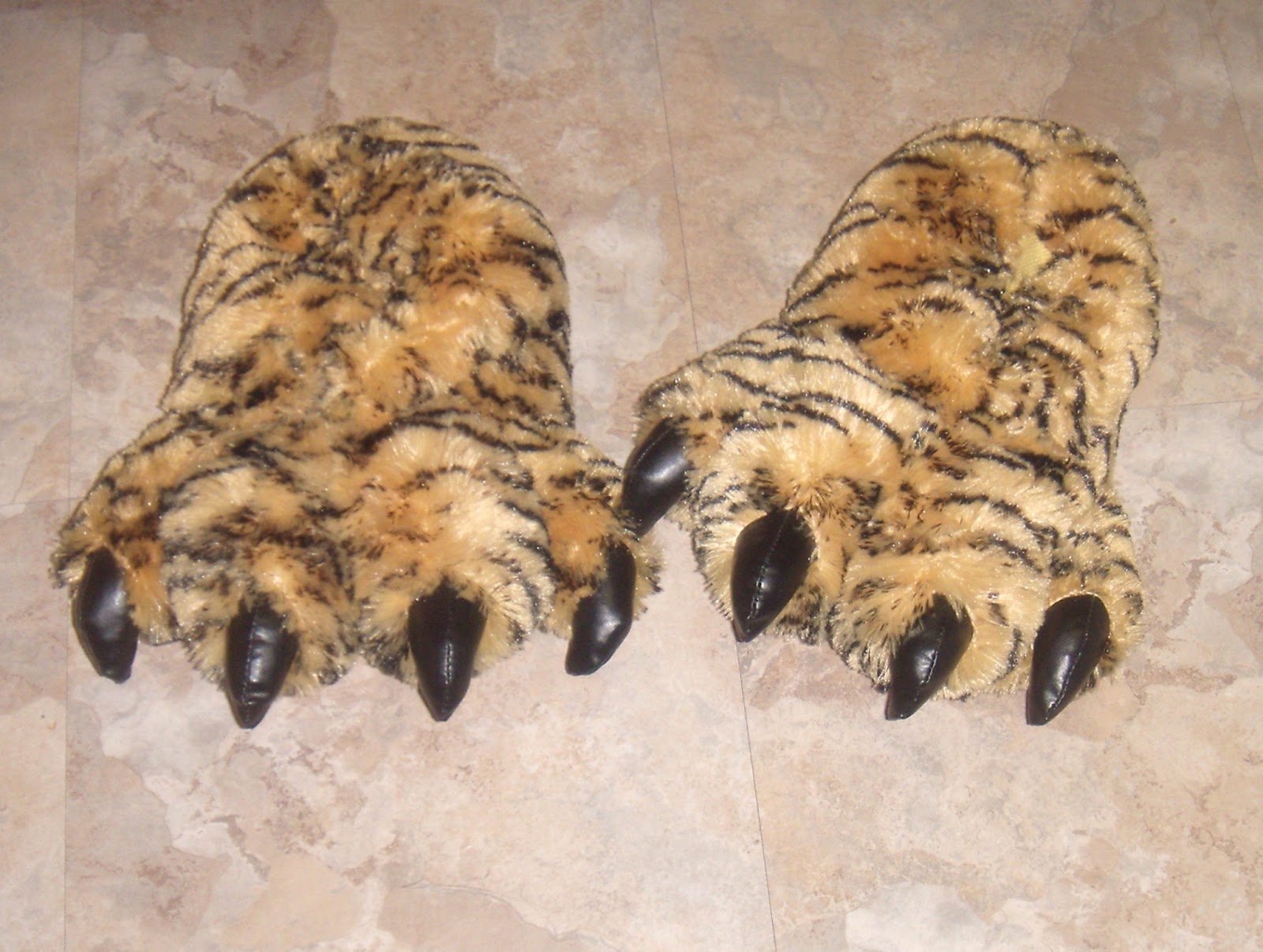 Mommie of 2: Tiger Paw Slippers from BunnySlippers.com Review