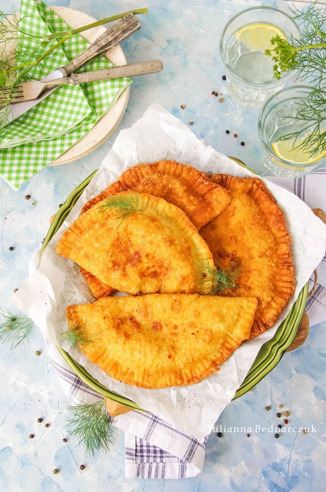 Obiad gotowy!: Czebureki z mięsem