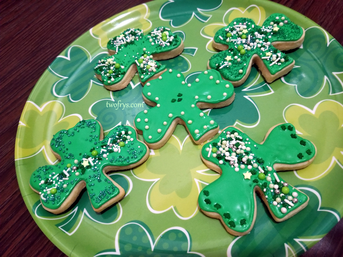 Two Frys: Key Lime Shamrock Cookies